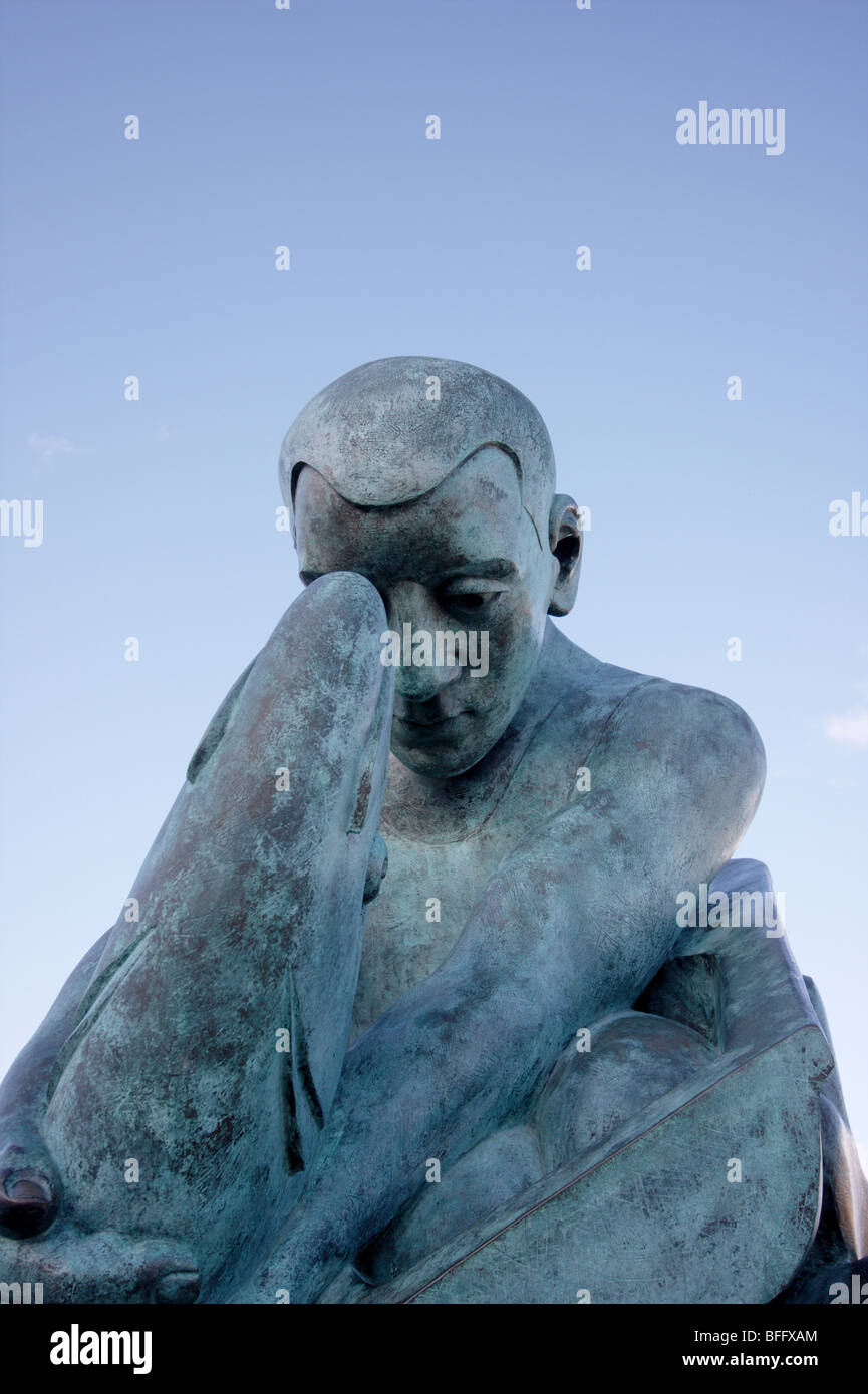 Pier statue hi-res stock photography and images - Alamy