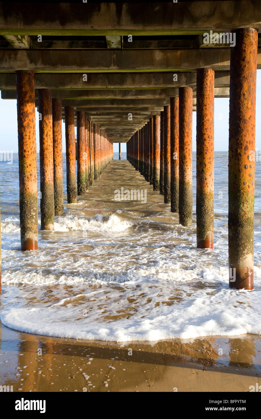 Rusty steel support pillars, Southwold pier, Southwold, Suffolk ...