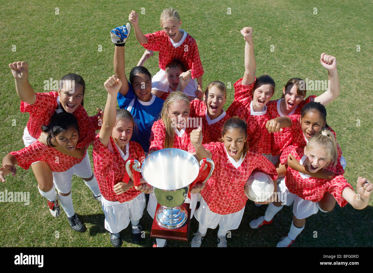 Team celebrating victory hi-res stock photography and images - Alamy