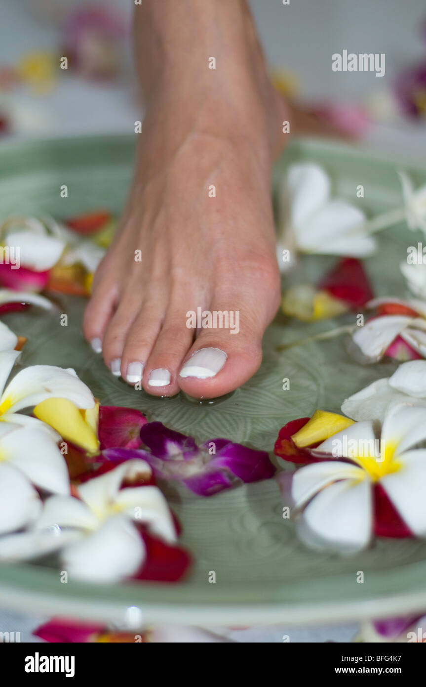 feet relaxing at health spa Stock Photo - Alamy
