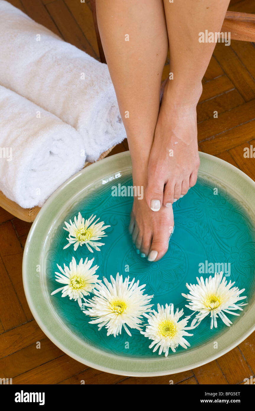feet relaxing at health spa Stock Photo - Alamy