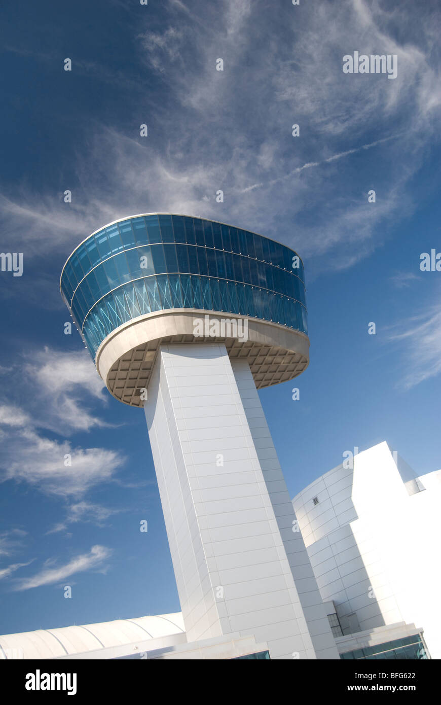 Flight control tower hi-res stock photography and images - Alamy