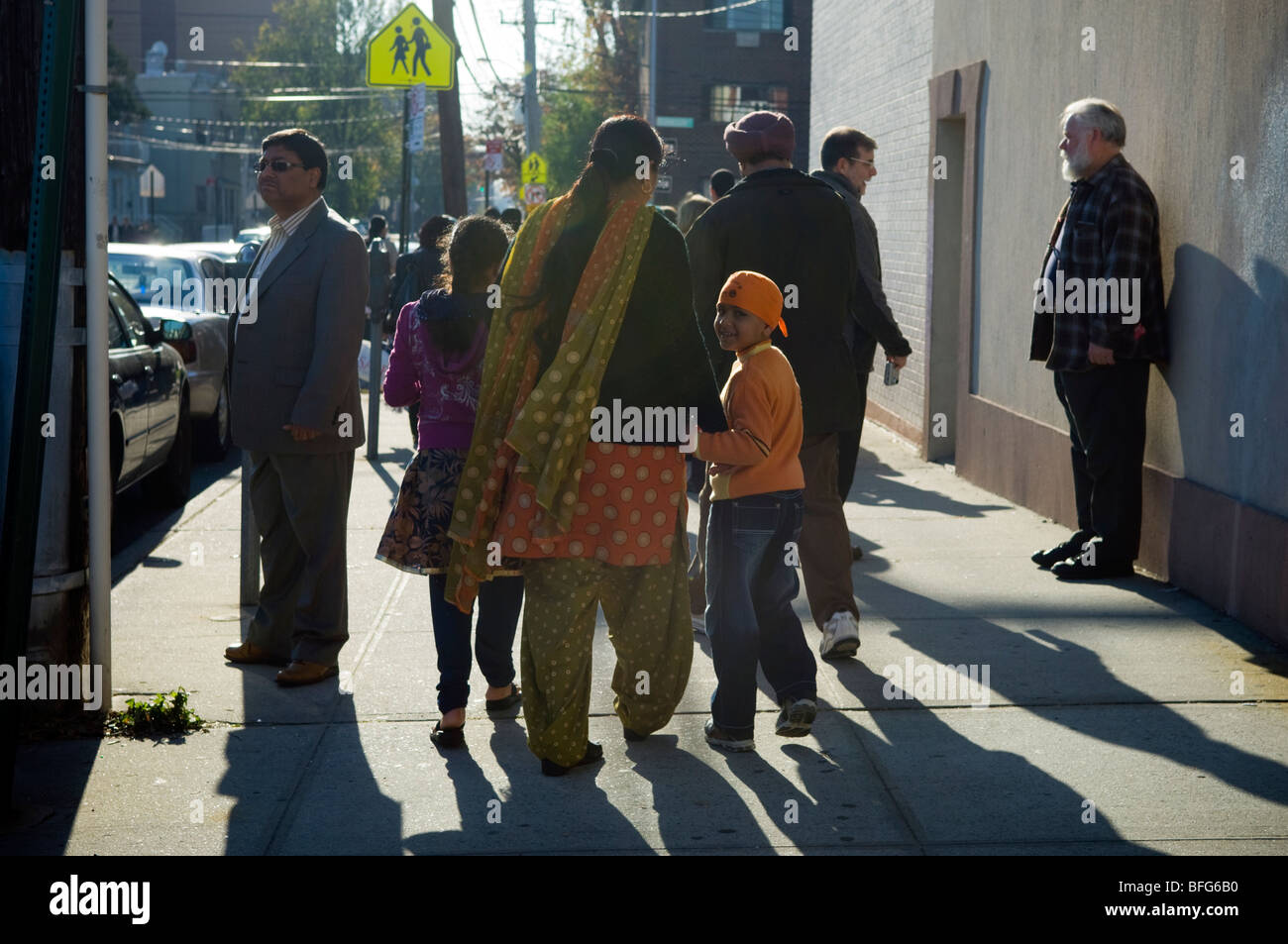 Diverse congregation hi-res stock photography and images - Alamy