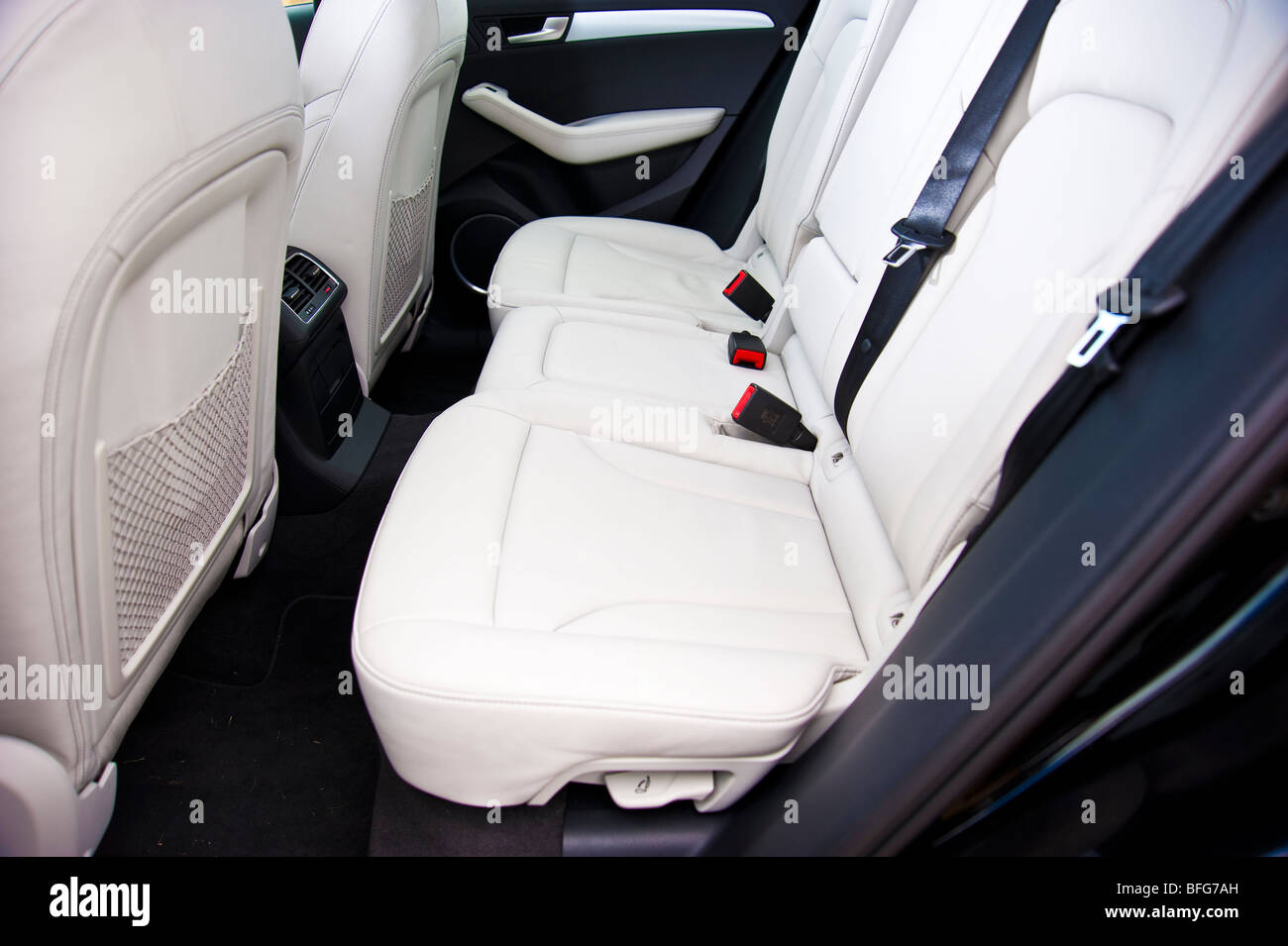 Rear seats in Audi Q 5 SUV, crossover Stock Photo - Alamy