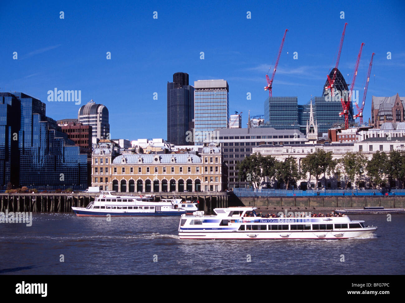 Stock images of the thames hi-res stock photography and images - Alamy