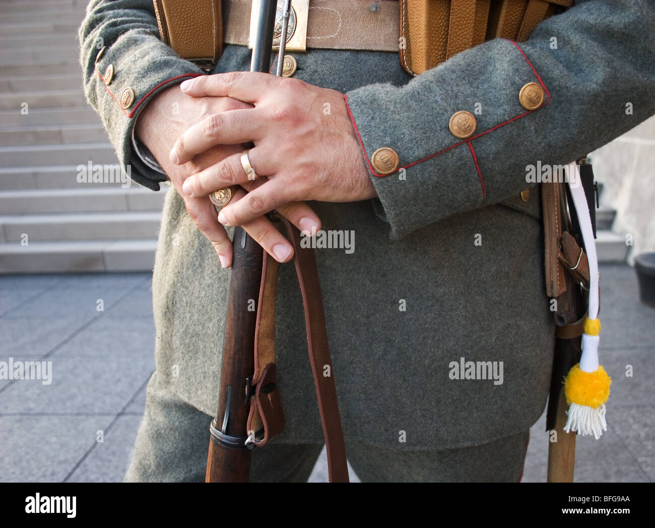 Wwi soldier uniform hi-res stock photography and images - Alamy