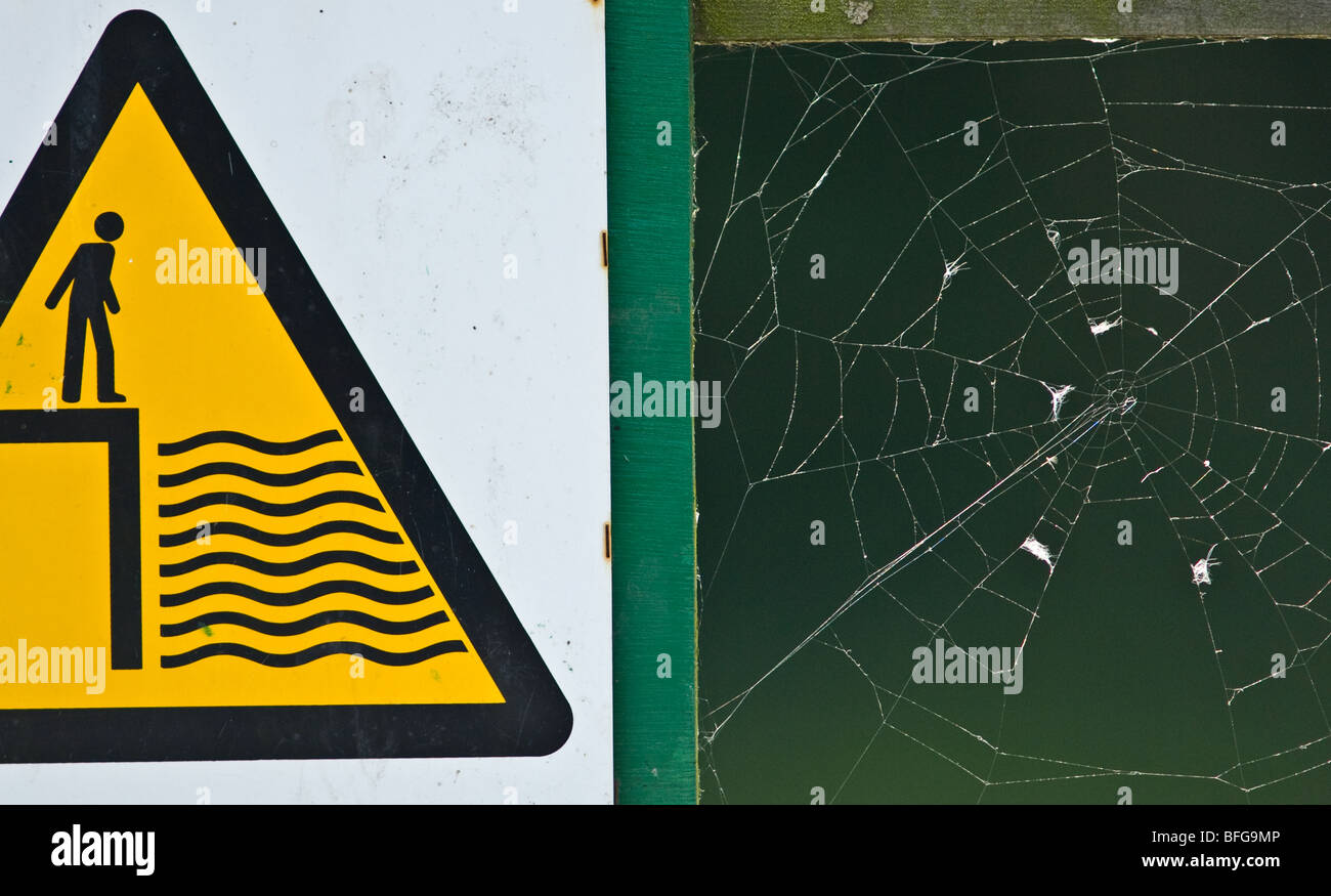 Spiders webb hi-res stock photography and images - Alamy