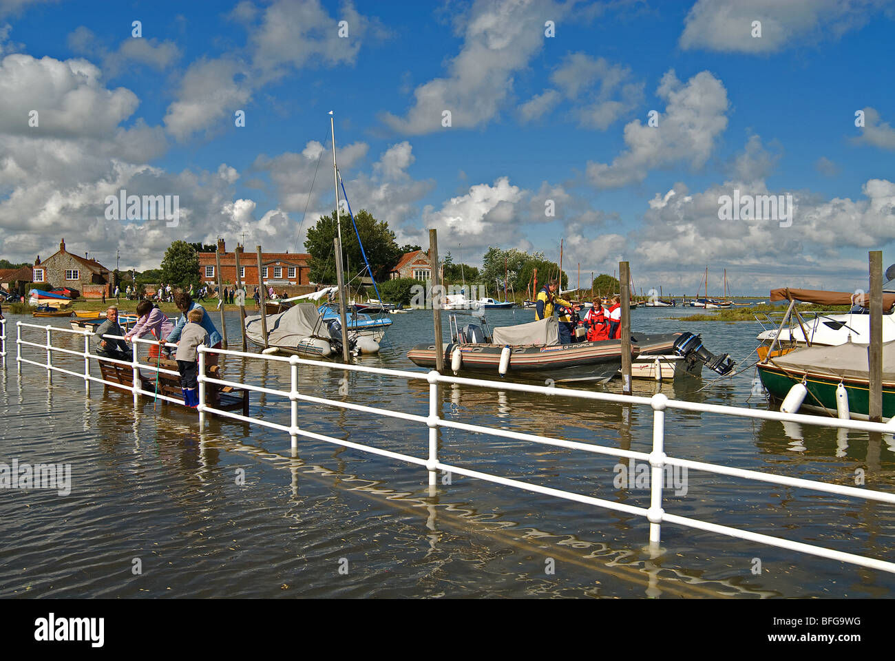 High tide lines hi-res stock photography and images - Alamy