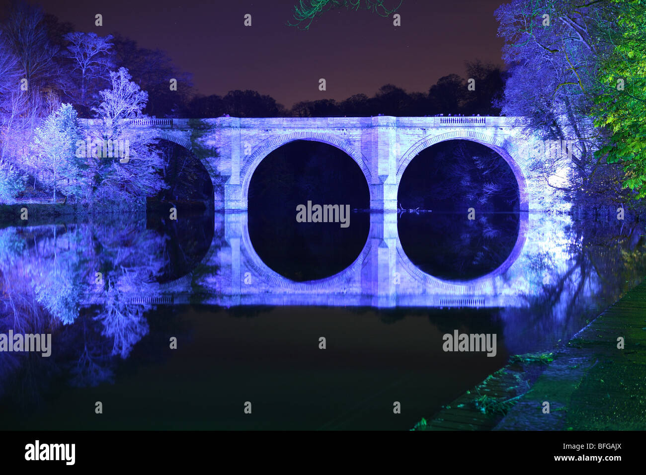 Prebends Bridge Durham, illuminated for the Festival of Light in ...