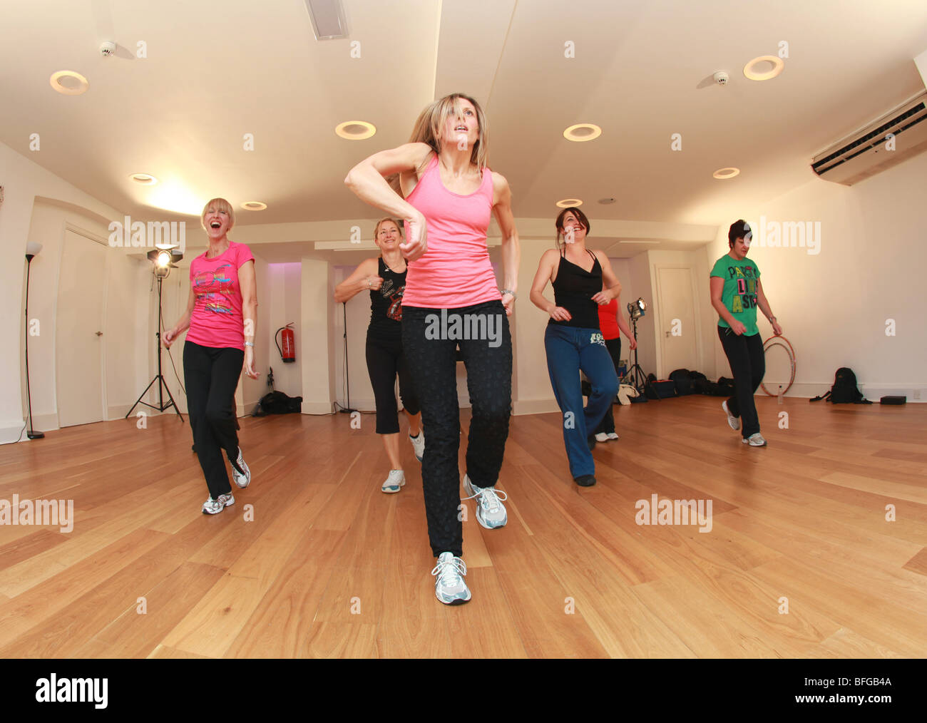 Keep fit class Stock Photo - Alamy