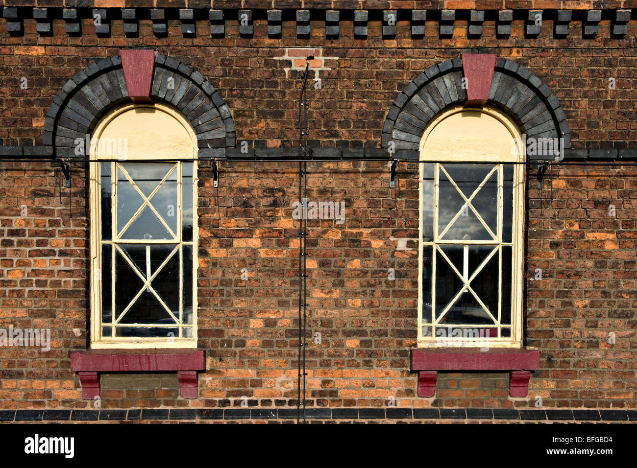 Railway engine shed hi-res stock photography and images - Alamy