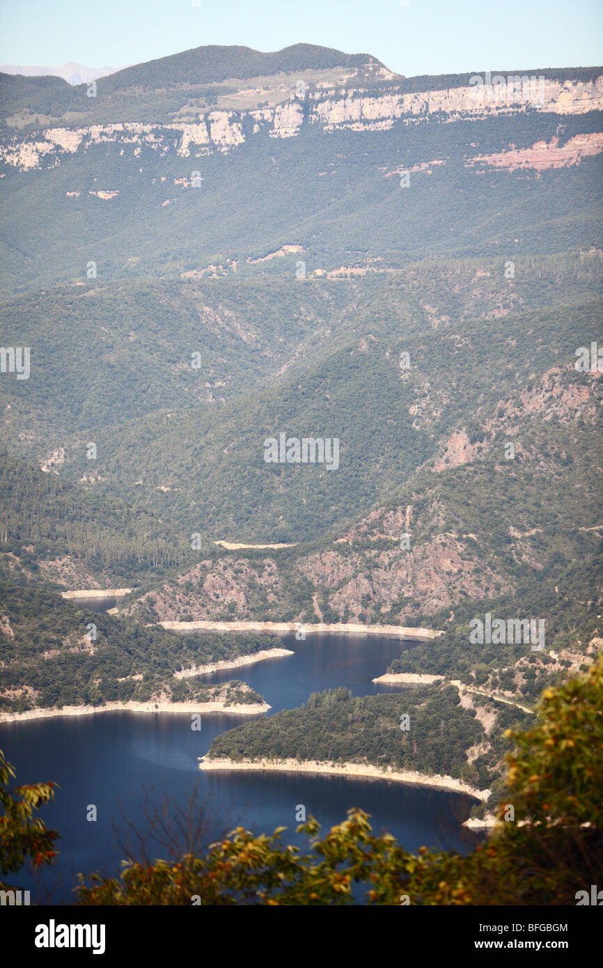 Lake between panta de sau and panta de susqueda hi-res stock ...