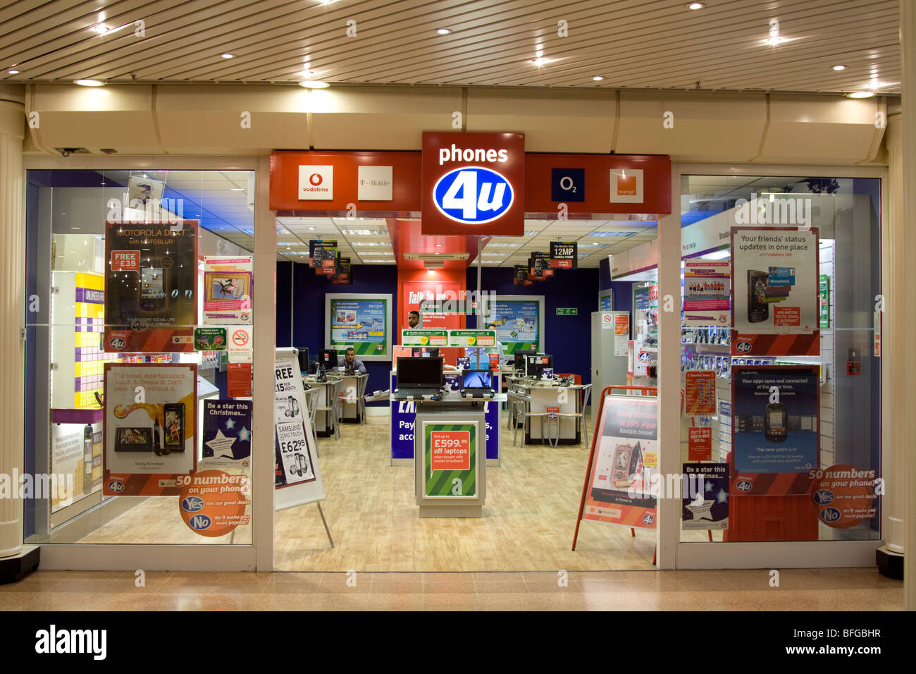 Mobile phone shop uk hi-res stock photography and images - Alamy