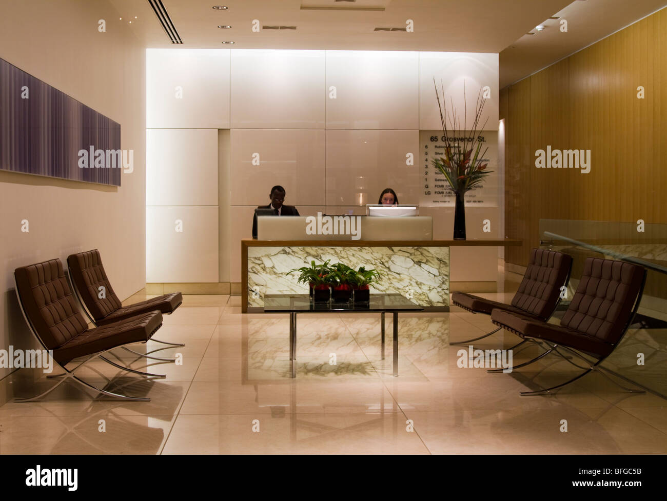 Commercial building lobby hi-res stock photography and images - Alamy Commercial building lobby hi-res stock photography and images - Alamy