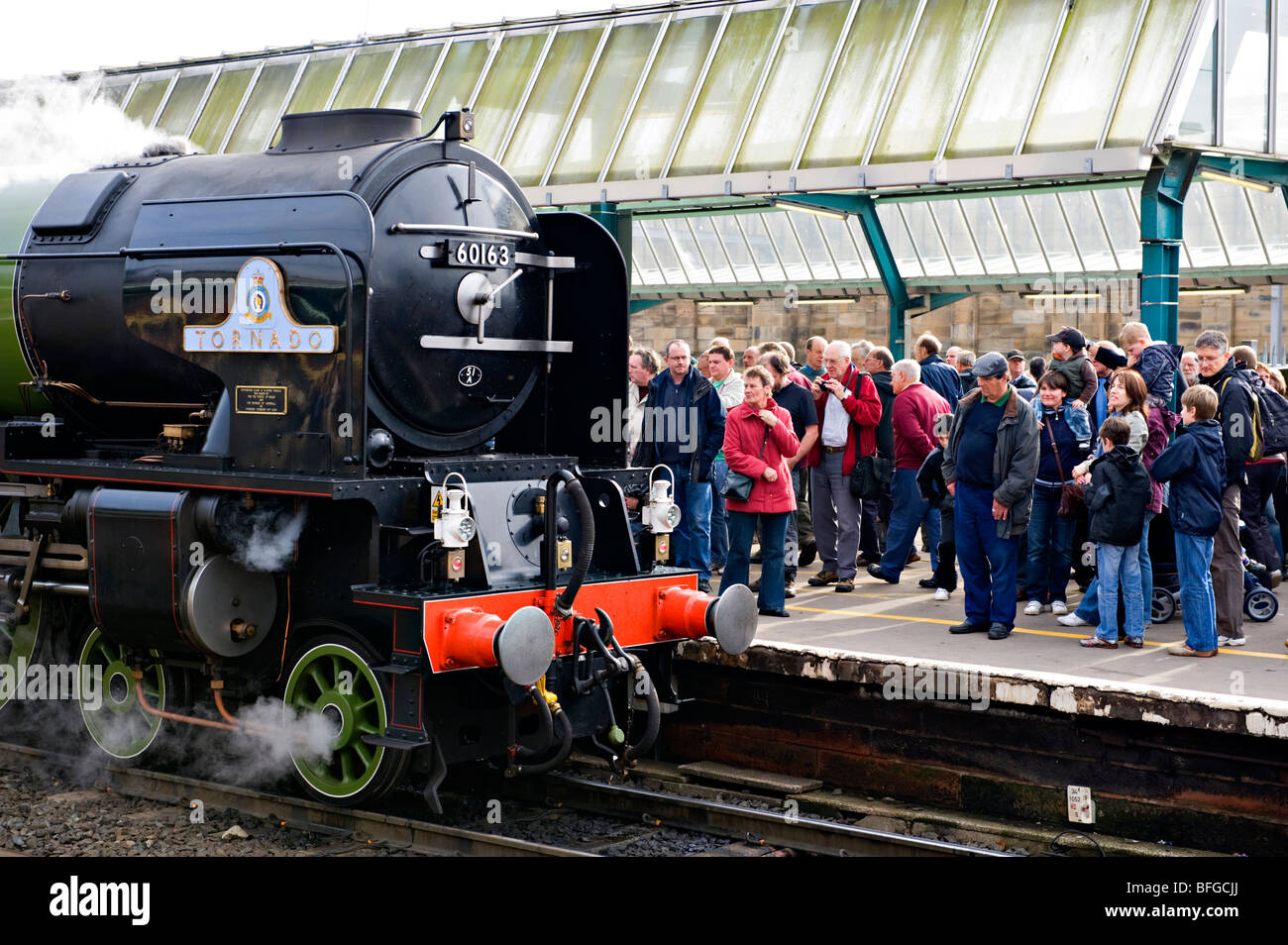 New steam locomotive 60163 'Tornado' at Carlisle Railway Station Stock ...