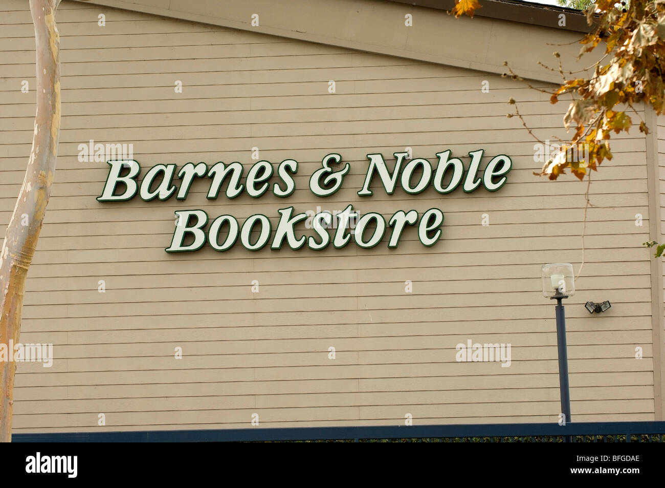 Barnes and Noble Bookstore Stock Photo - Alamy