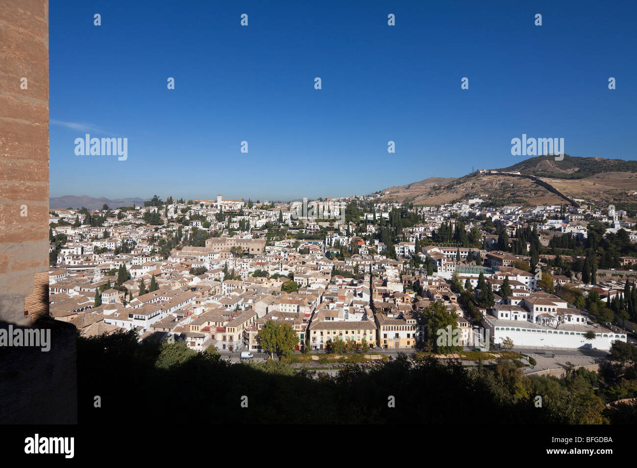 Old town granada hi-res stock photography and images - Alamy