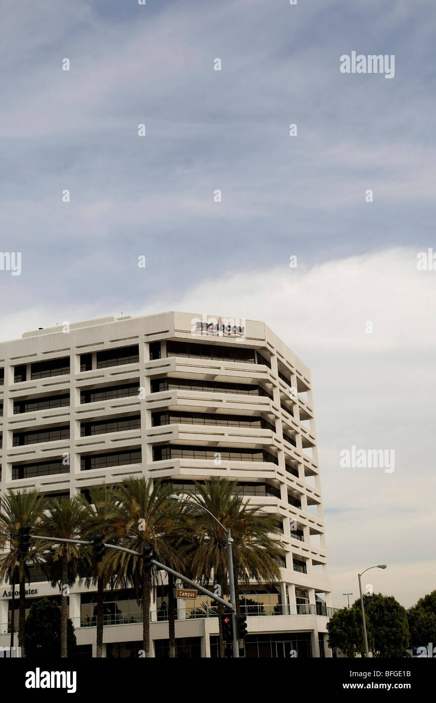 Broadcom building irvine hi-res stock photography and images - Alamy