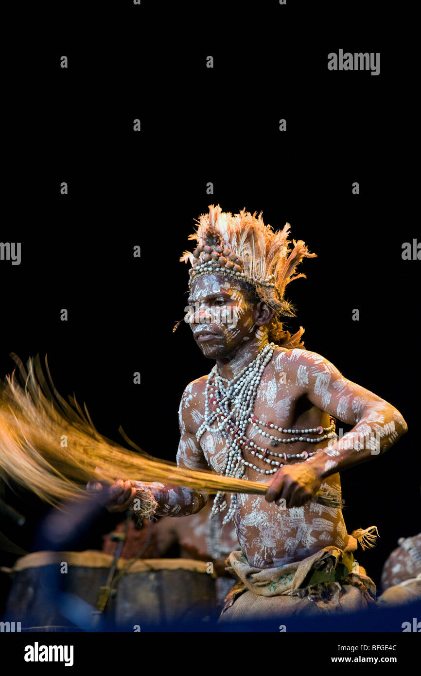 Baka pygmy hi-res stock photography and images - Alamy