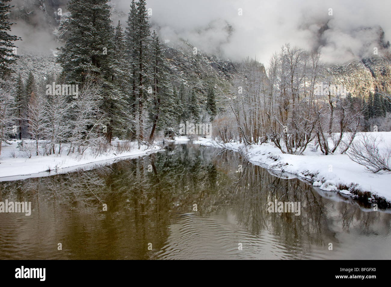 Winter landscape merced river hi-res stock photography and images - Alamy