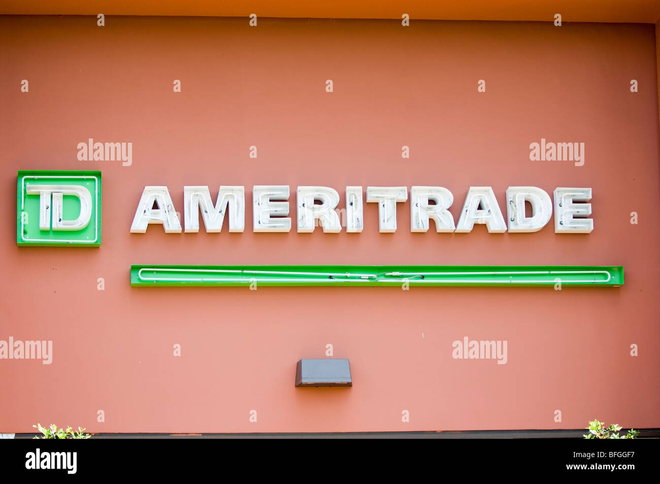 Td ameritrade hi-res stock photography and images - Alamy