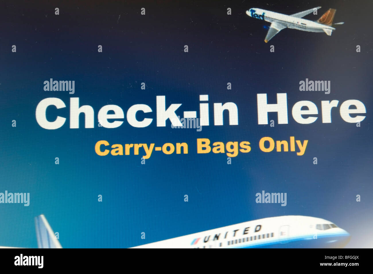 Check in kiosk hi-res stock photography and images - Alamy