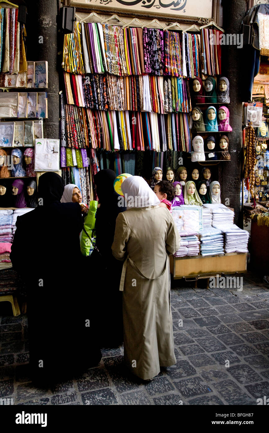 Women shopping in the bazaar, Damascus, Syria, Middle East Stock Photo ...