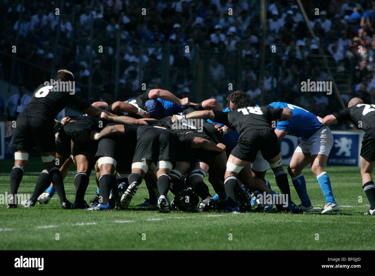 New zealand blacks rugby players hi-res stock photography and images ...
