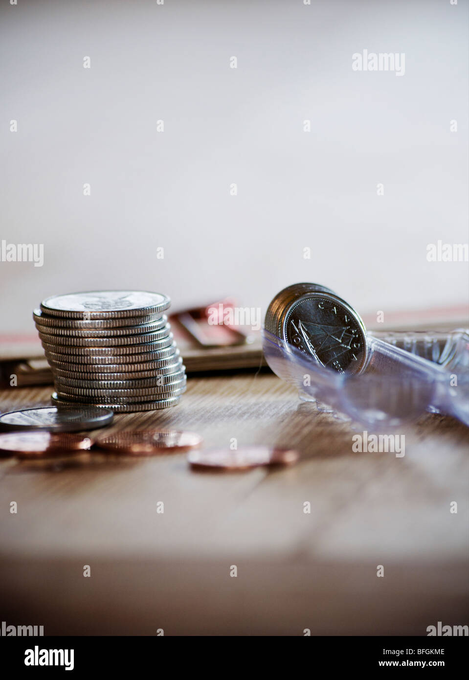 Action colour at table hi-res stock photography and images - Alamy