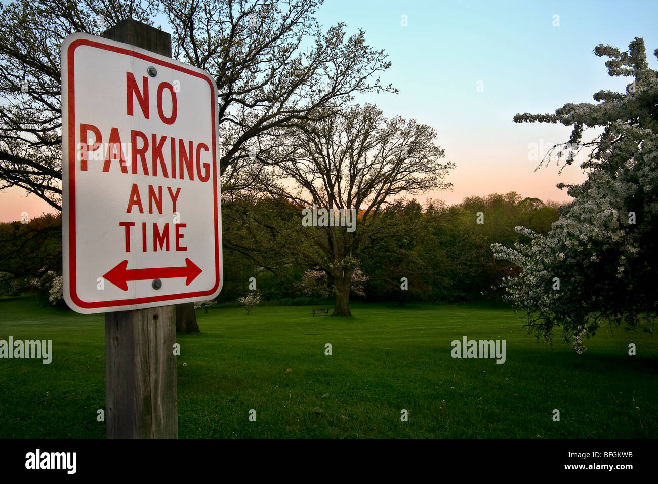 Park Prohibition Sign High Resolution Stock Photography and Images - Alamy