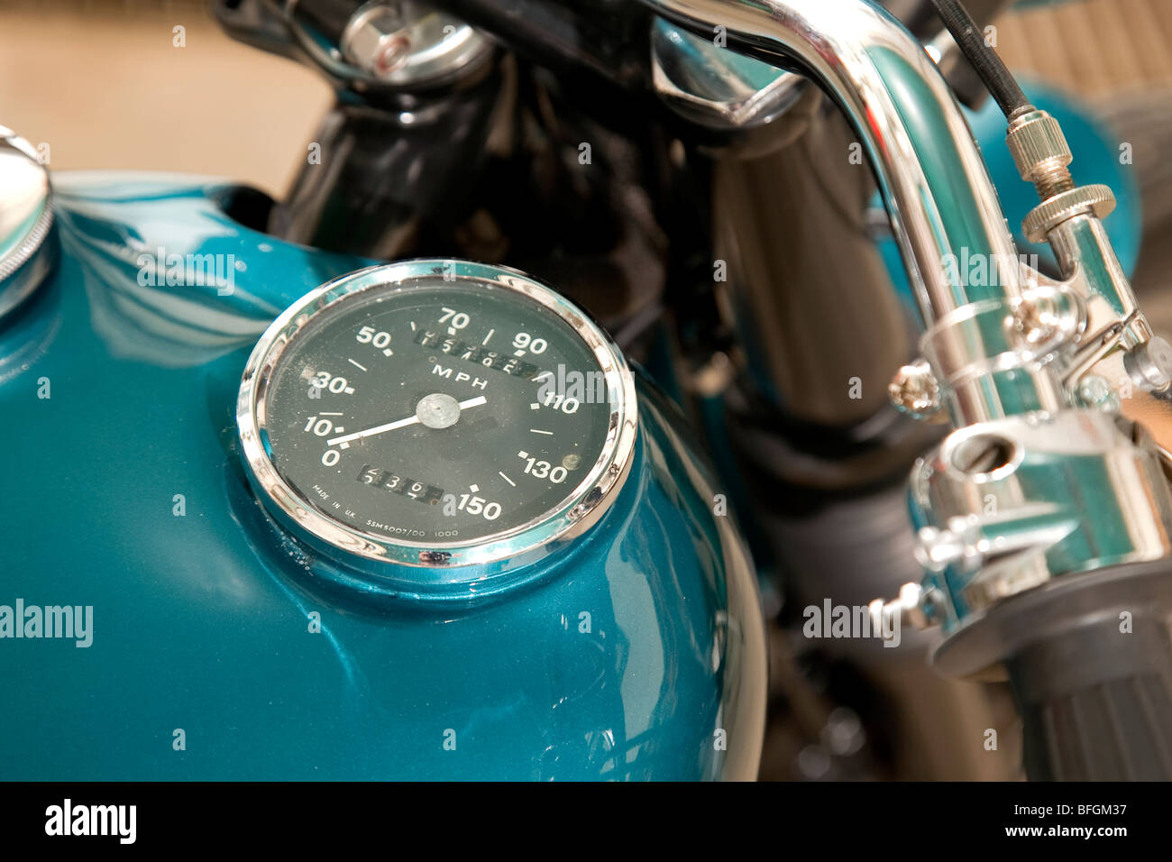 Speedometer on a custom built motorcycle Stock Photo - Alamy
