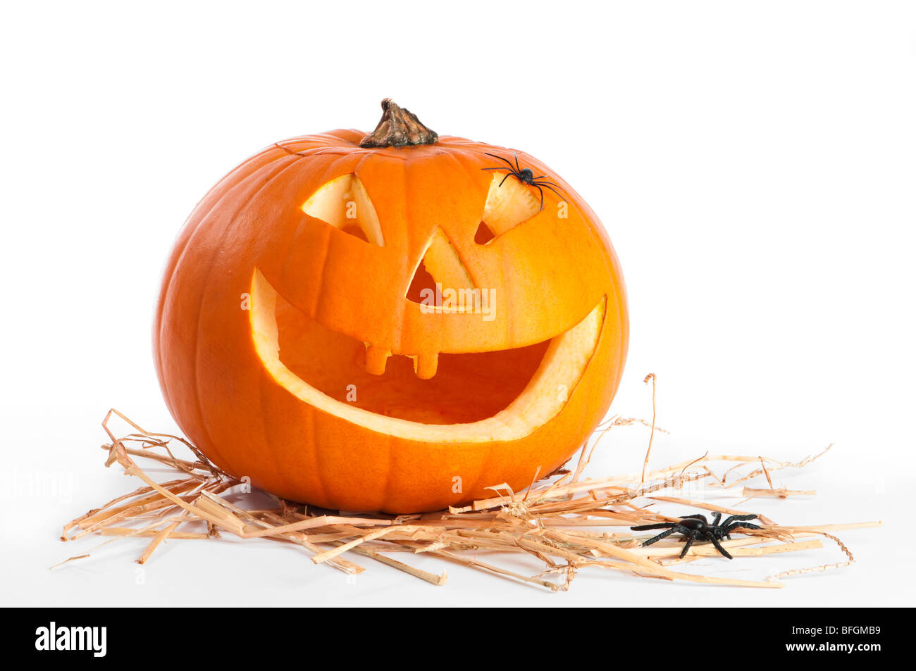 Straw spiders hi-res stock photography and images - Alamy