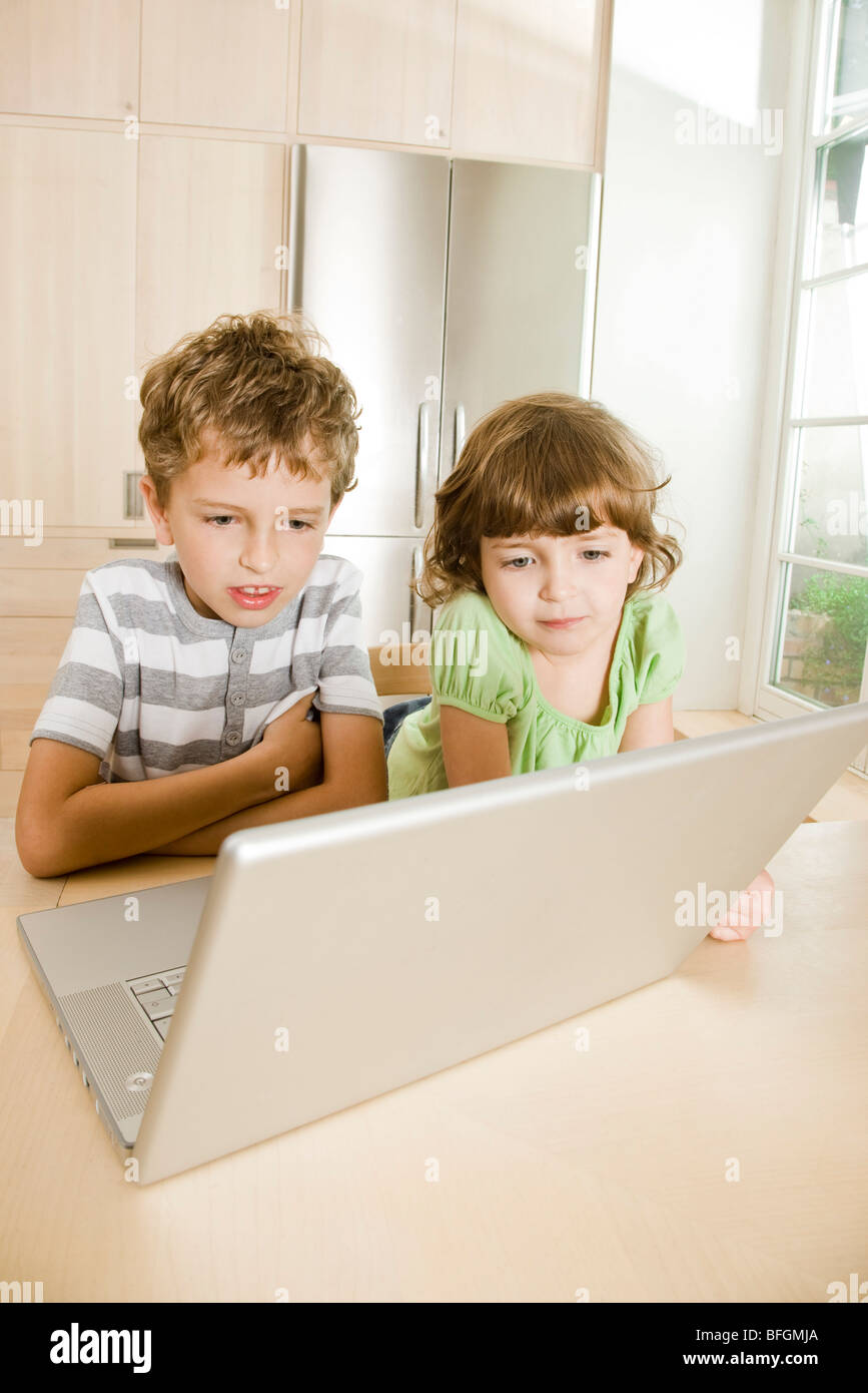 children using laptop Stock Photo - Alamy