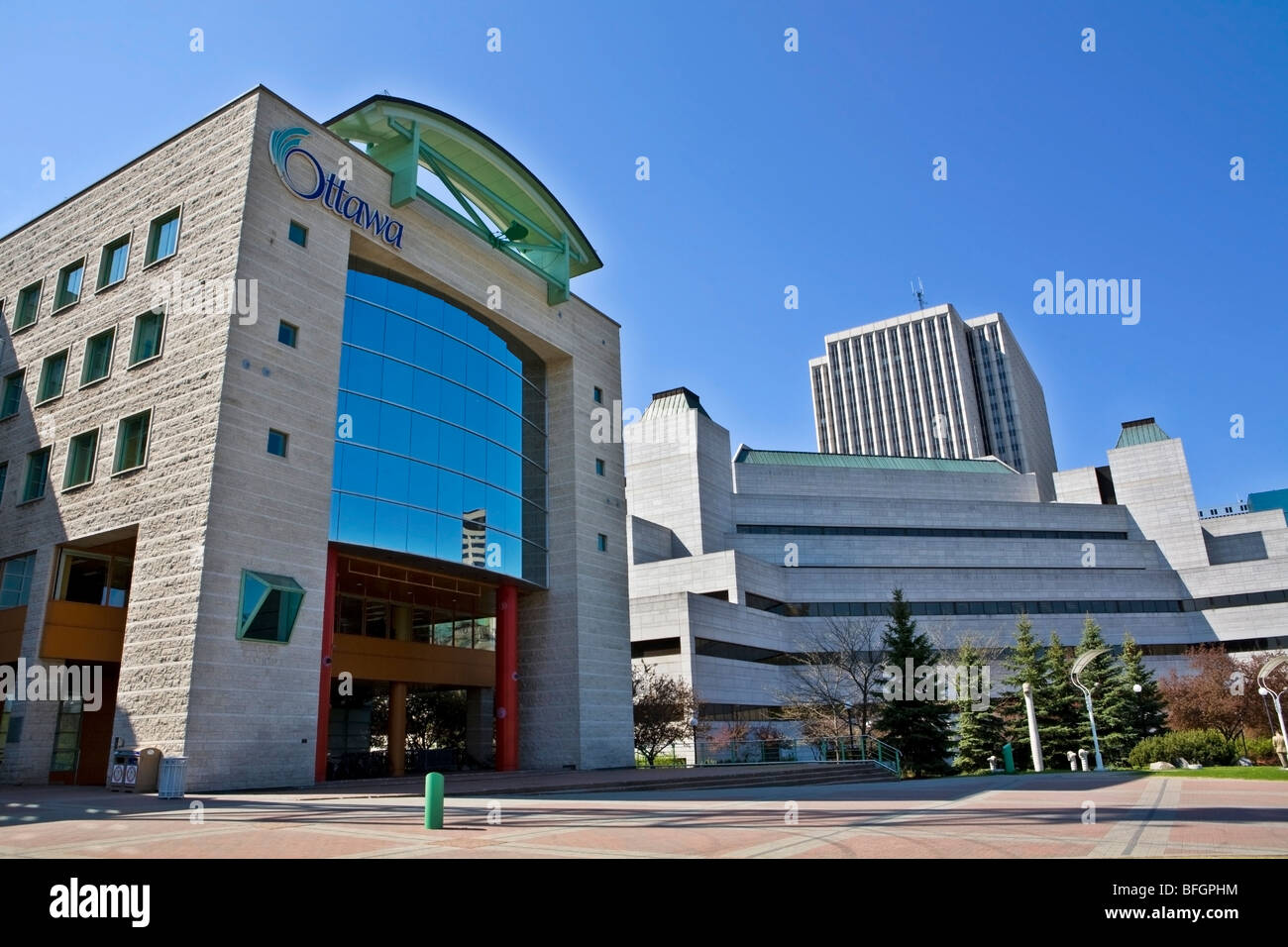 Ottawa city hall ontario hi-res stock photography and images - Alamy