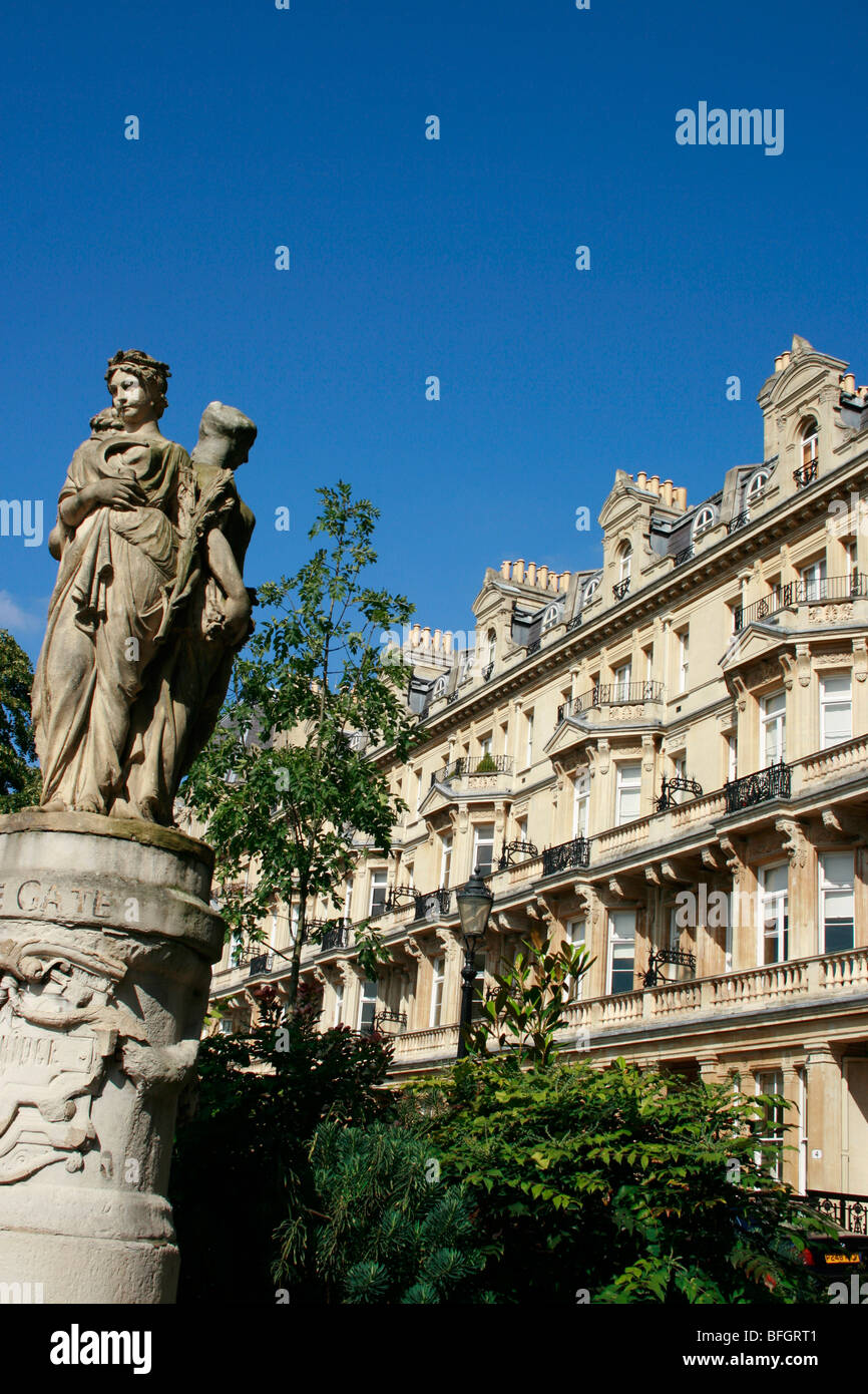 Cambridge gate hi-res stock photography and images - Alamy
