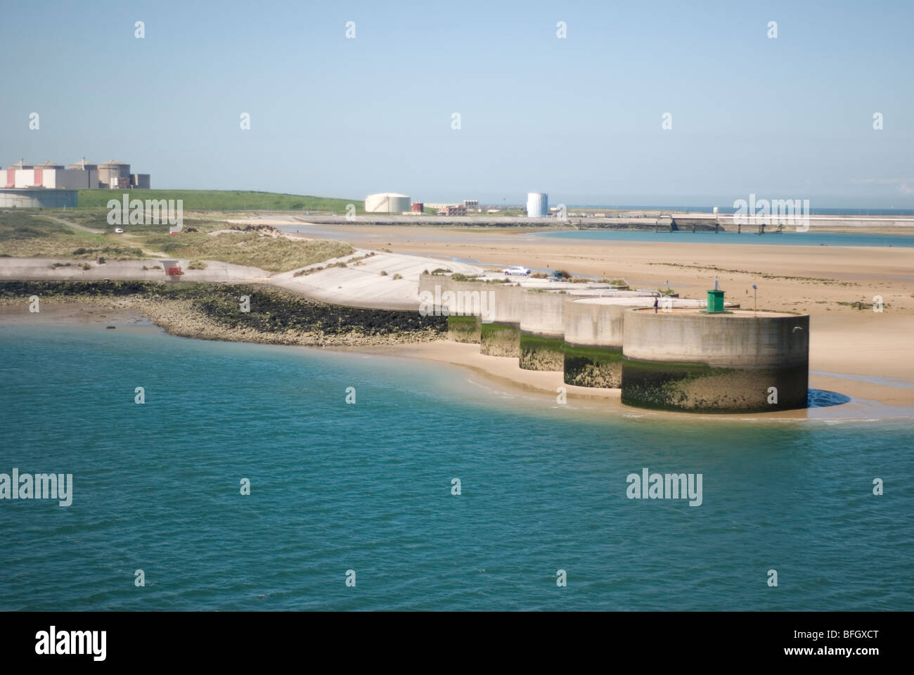 Dunkirk beach hi-res stock photography and images - Alamy