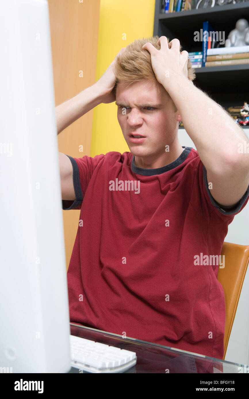 Computer user head hi-res stock photography and images - Alamy