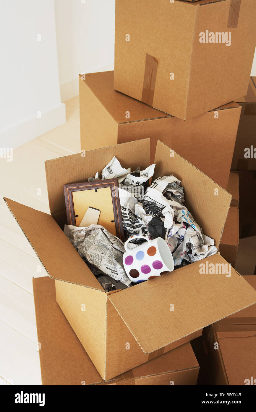 Newspaper cardboard box hi-res stock photography and images - Alamy