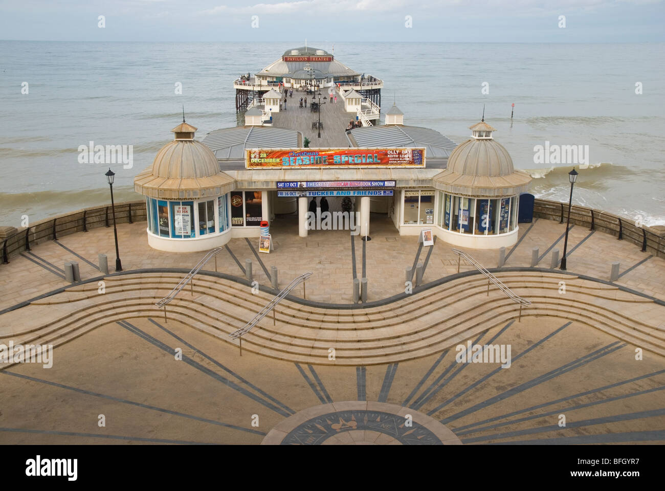 Cromer Pier, Norfolk, England Stock Photo - Alamy