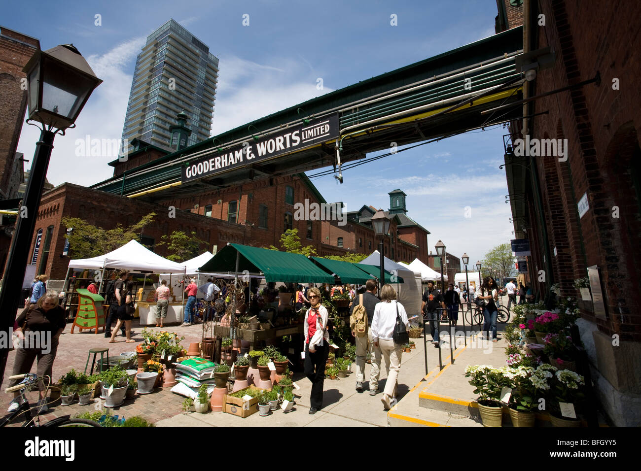 Toronto distillery district hi-res stock photography and images - Alamy