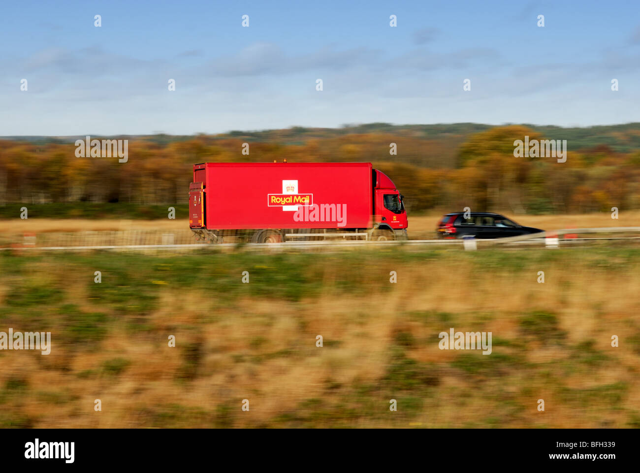 Royal mail lorry hi-res stock photography and images - Alamy