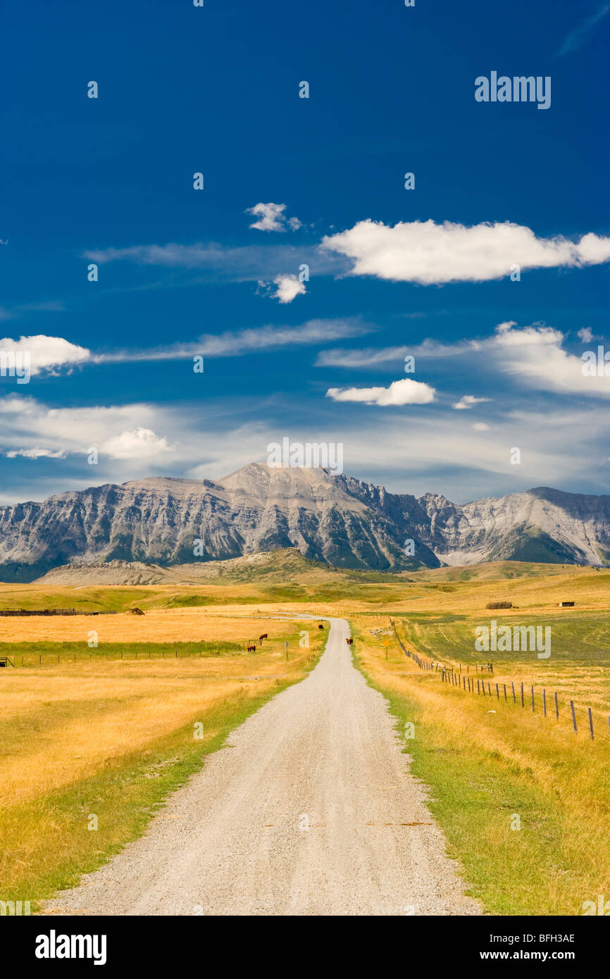 Highway canada longview hi-res stock photography and images - Alamy