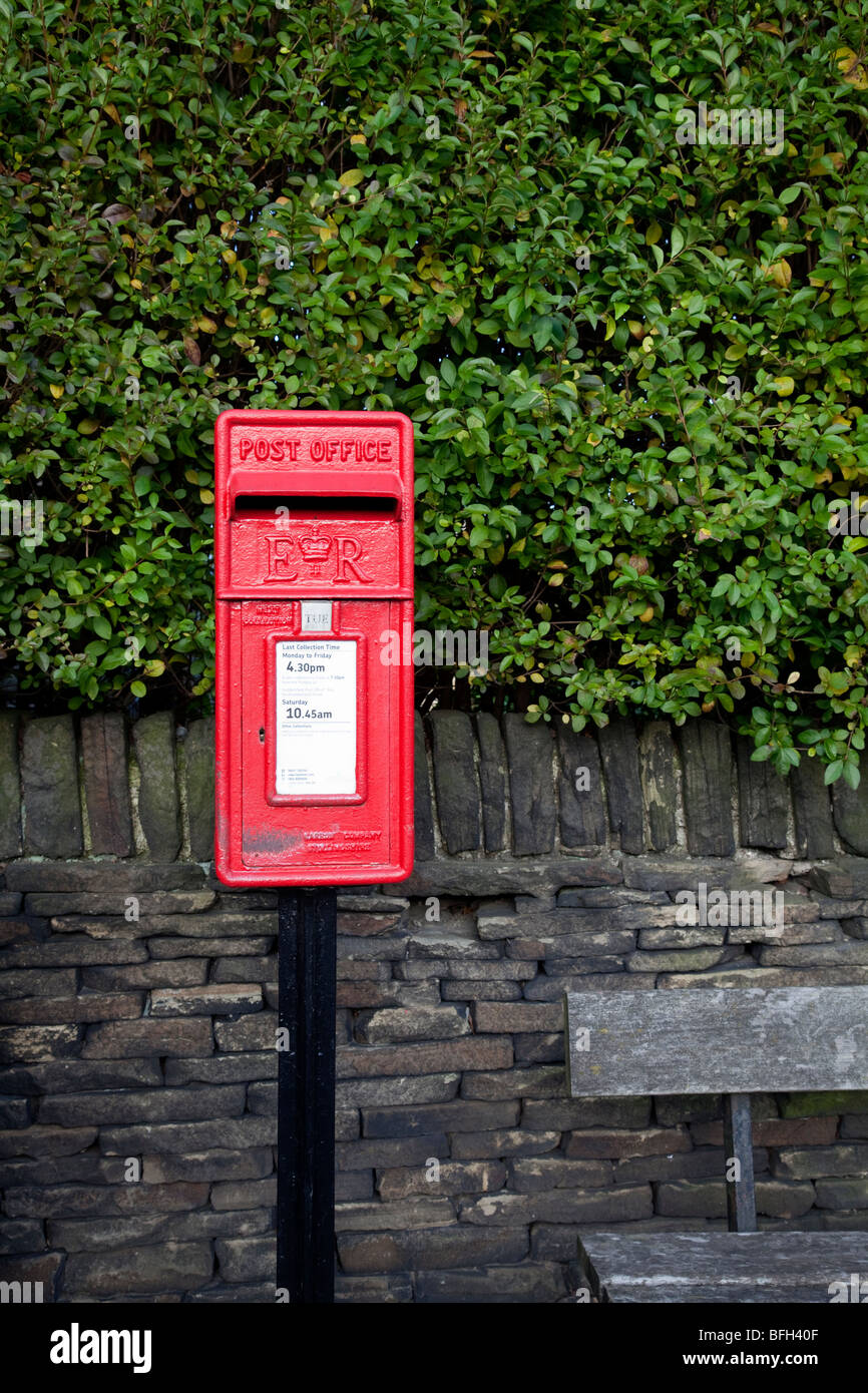 Royal Mail Letter Box High Resolution Stock Photography and Images - Alamy