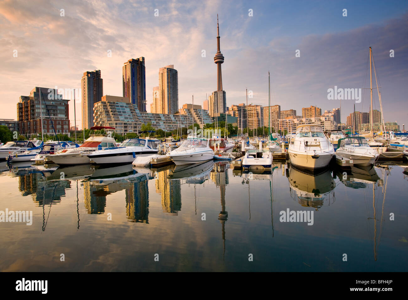 View cn tower from harbourfront hi-res stock photography and images - Alamy