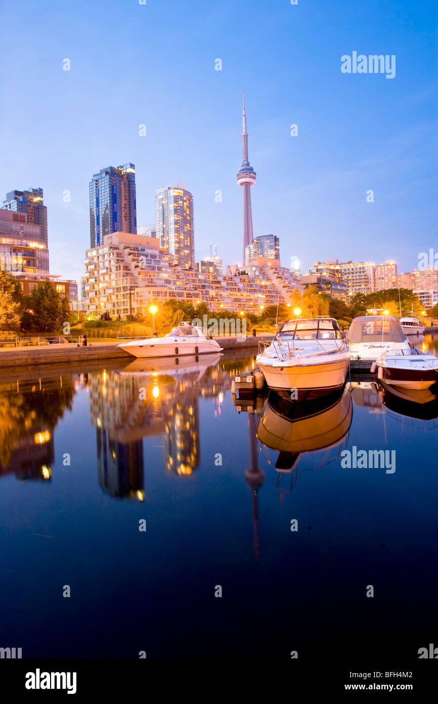 View cn tower from harbourfront hi-res stock photography and images - Alamy