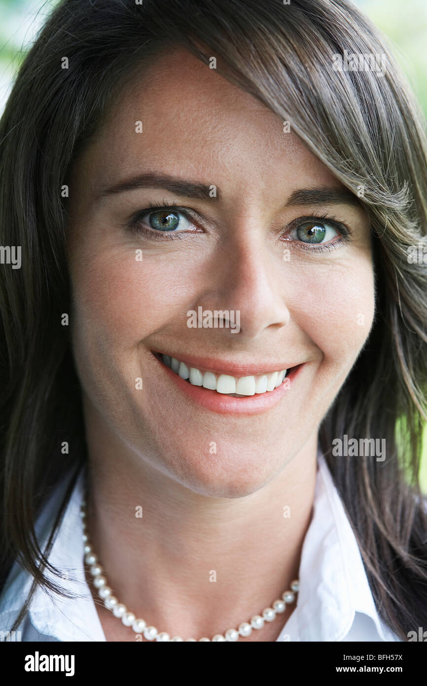 Woman smiling, close-up, portrait Stock Photo - Alamy