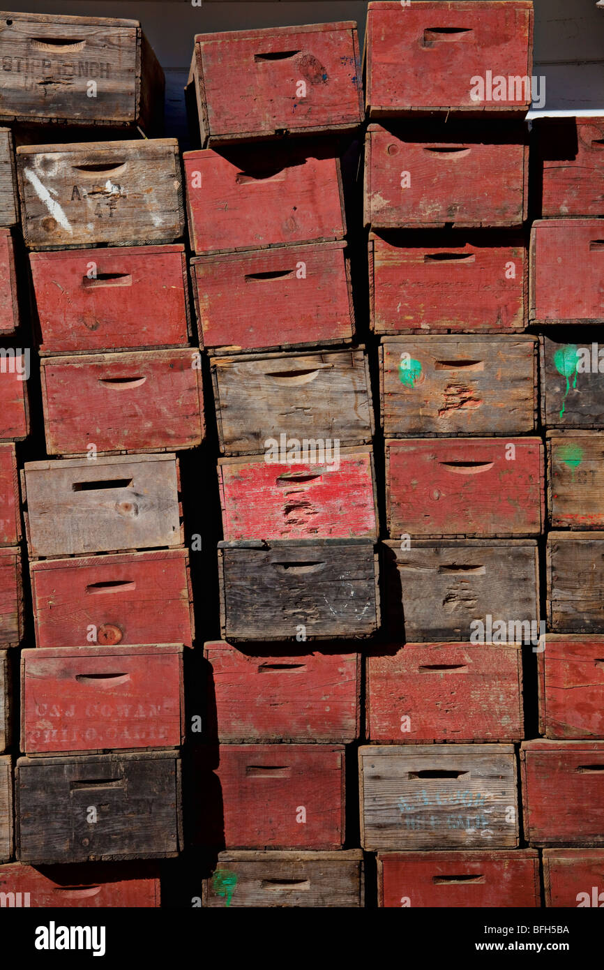 Stacked wooden crates hi-res stock photography and images - Alamy