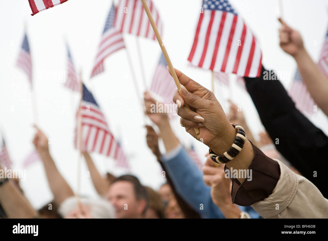Us flags waving crowd hi-res stock photography and images - Alamy