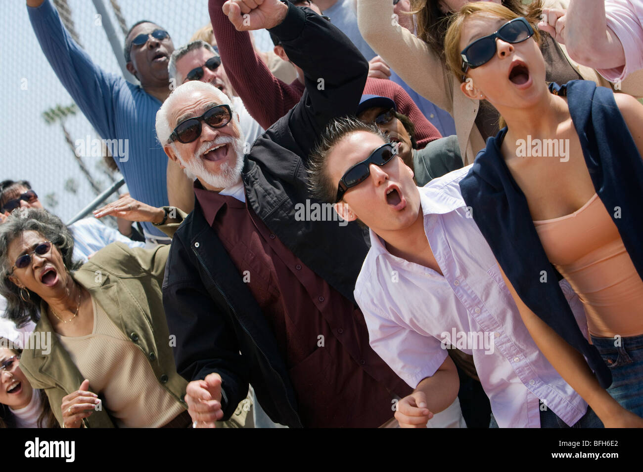 Crowd celebrating hi-res stock photography and images - Alamy