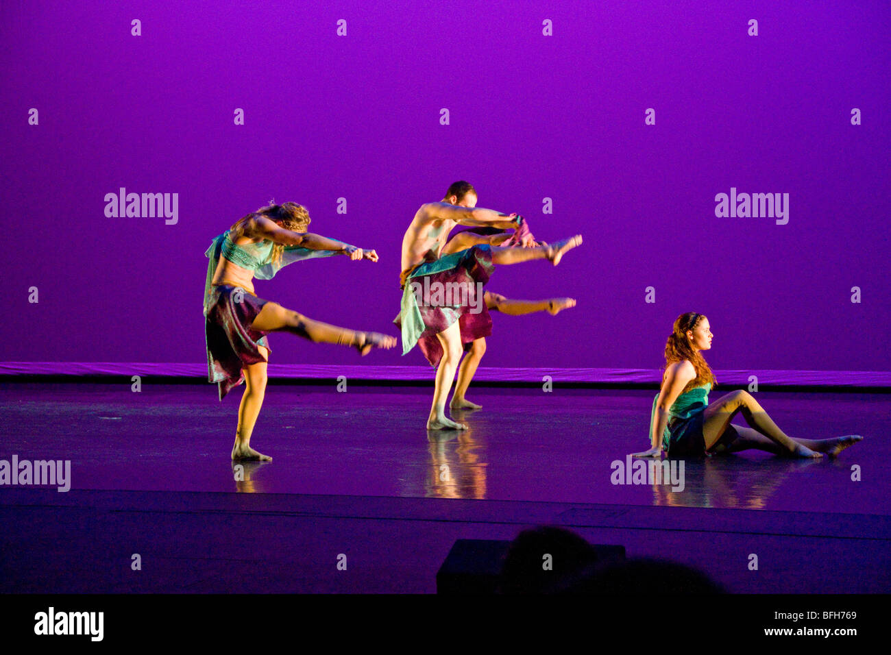 perform present choreograph modern jazz ballet hip-hop student stage ...